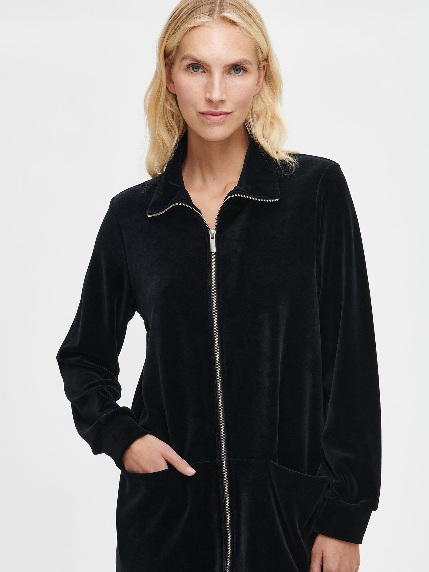 VELUURI naisten takki vetoketjulla - musta | Nanso