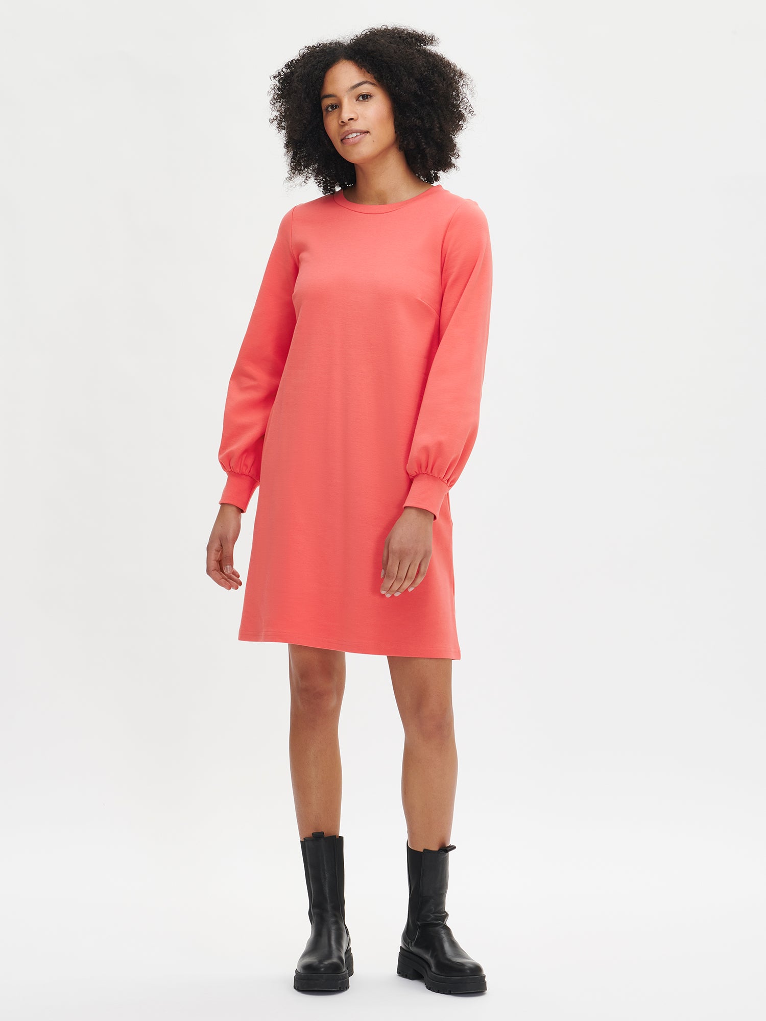 LEIJA naisten a-linjainen pitkähihainen mekko - punainen | Nanso