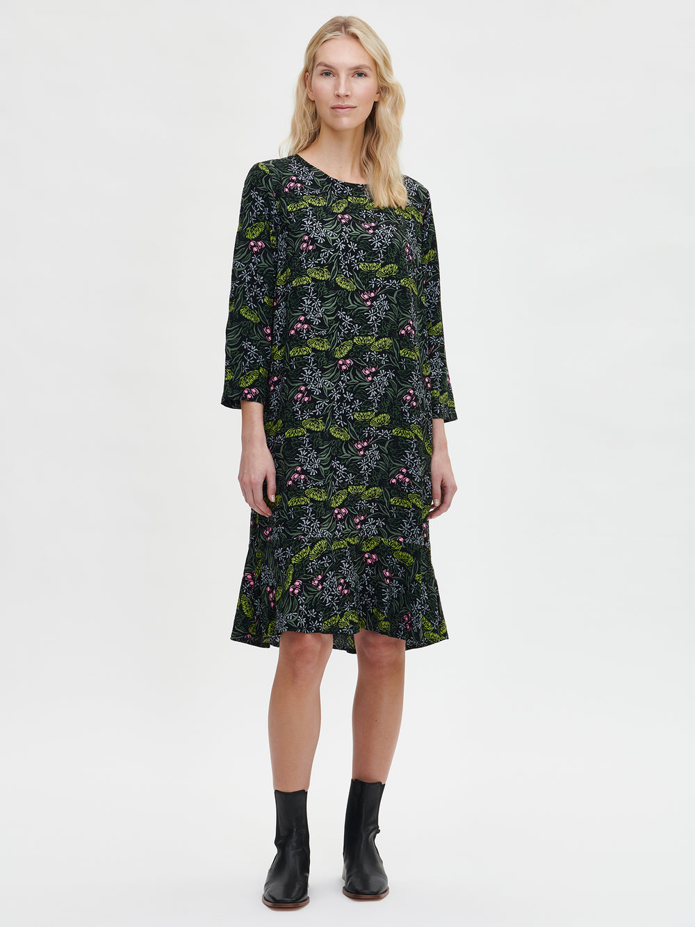 JALAVA naisten kuosillinen viskoosimekko - vihreäsävyinen | Nanso